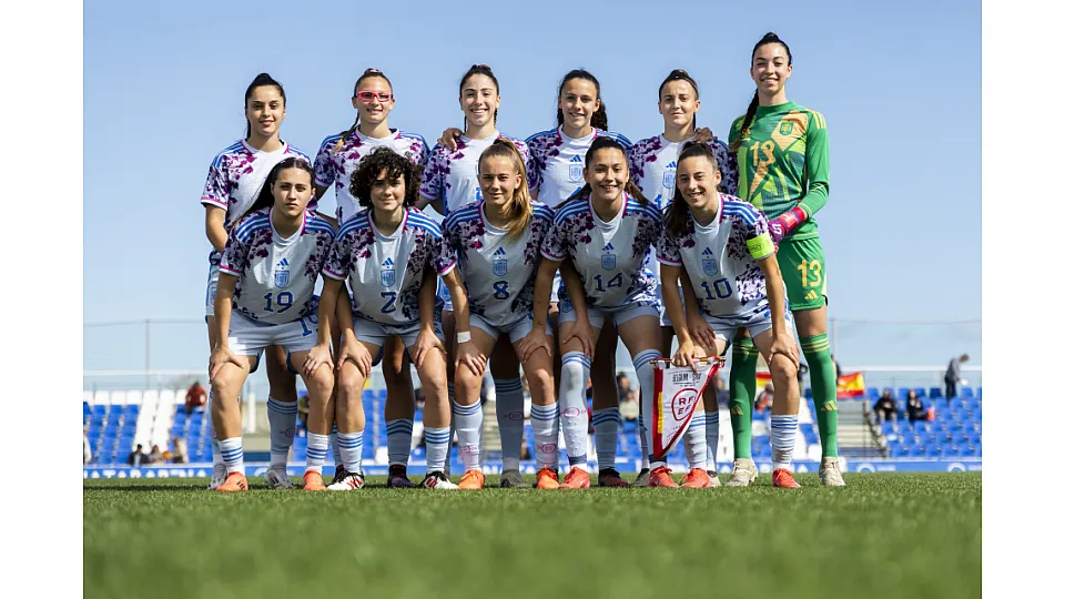 La granota Anna Álvarez, rumbo al Europeo Sub17 - Valencia Base